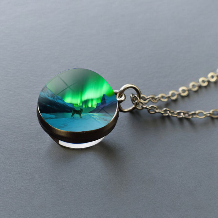 Aurora Borealis Necklace: A Glimpse of the North – North Light